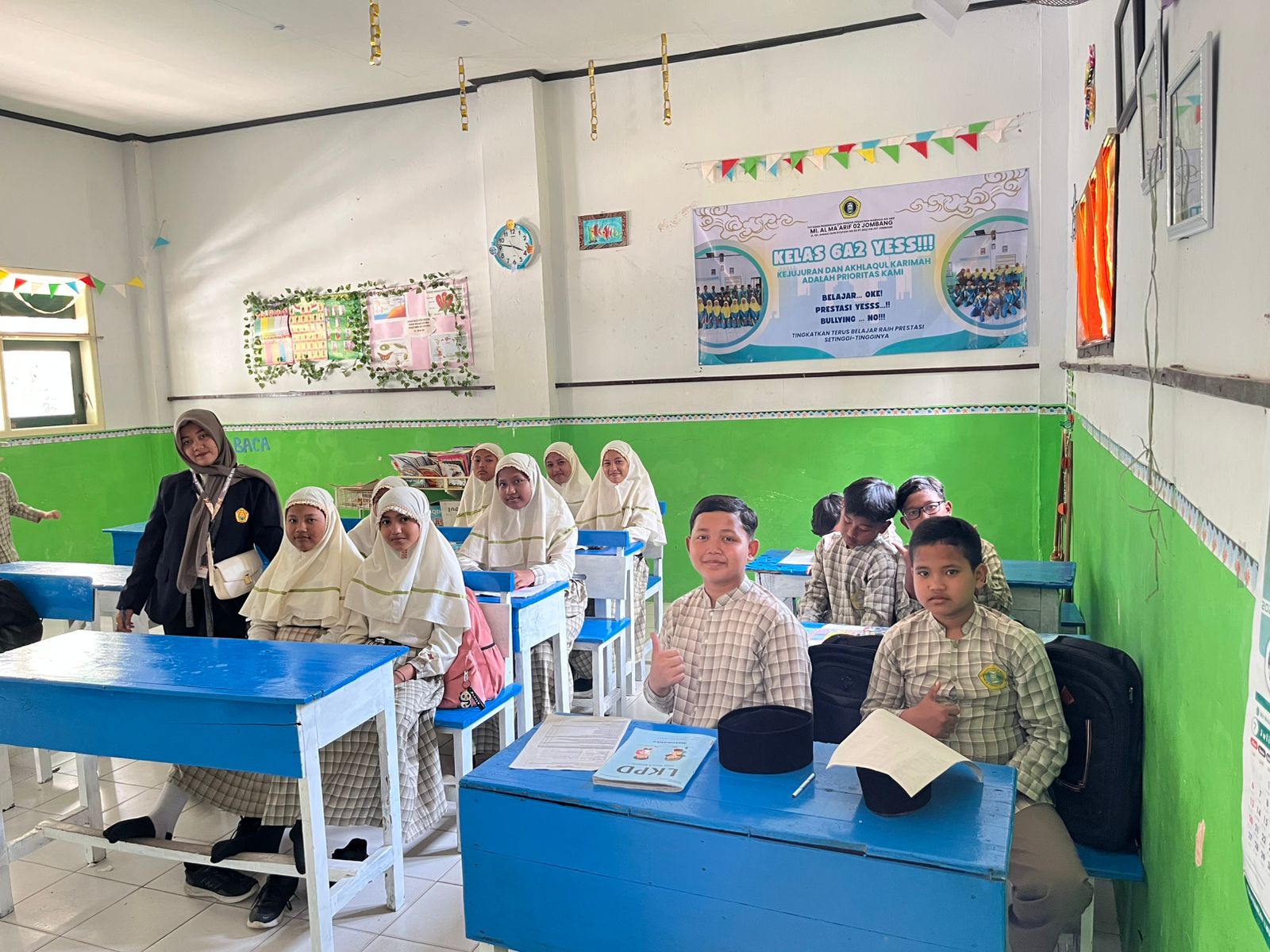 Skrining Kesehatan Siswa MIMA 02 Jo...