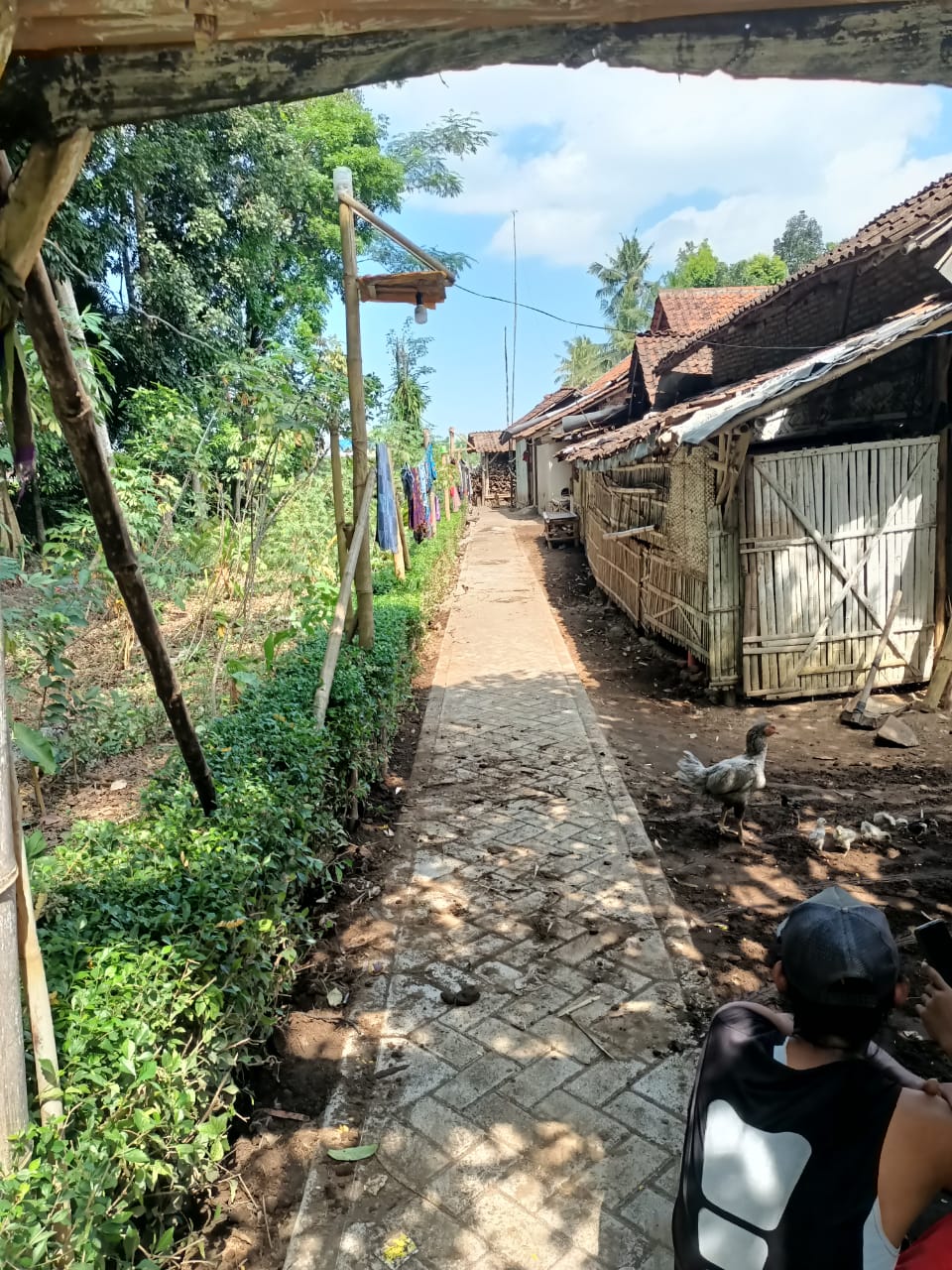 Keren, Jalan Setapak di Desa Curahl...